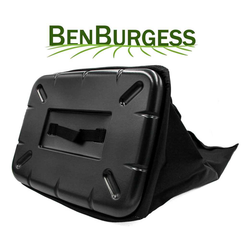 John Deere Grass Collector Bag AM135816 - Ben Burgess