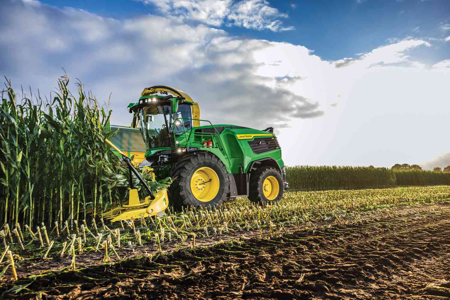 Meet the F8 & F9: John Deere’s most advanced forage harvesters yet ...