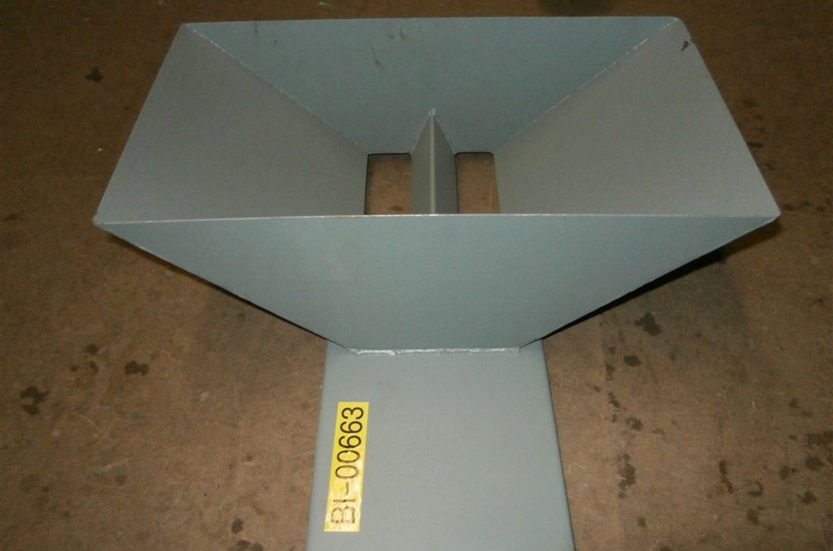 CARIER DUCT INLET HOPPER - Ben Burgess