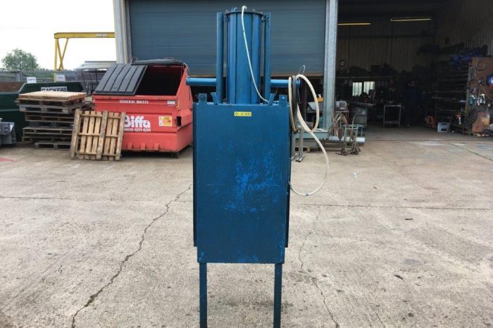 BAG COMPACTOR Compressed air comp - Ben Burgess