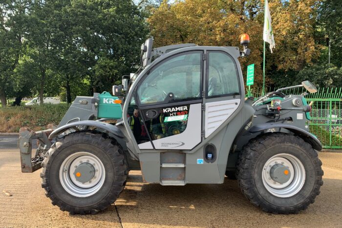 KT557 TELESCOPIC HANDLER - Ben Burgess