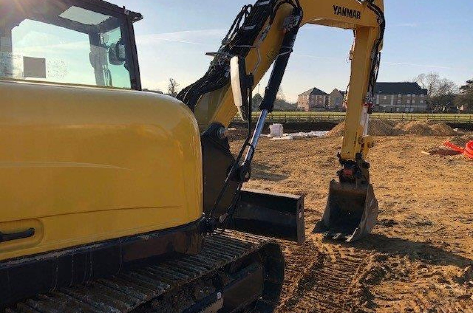 SV120 MIDI EXCAVATOR - Ben Burgess