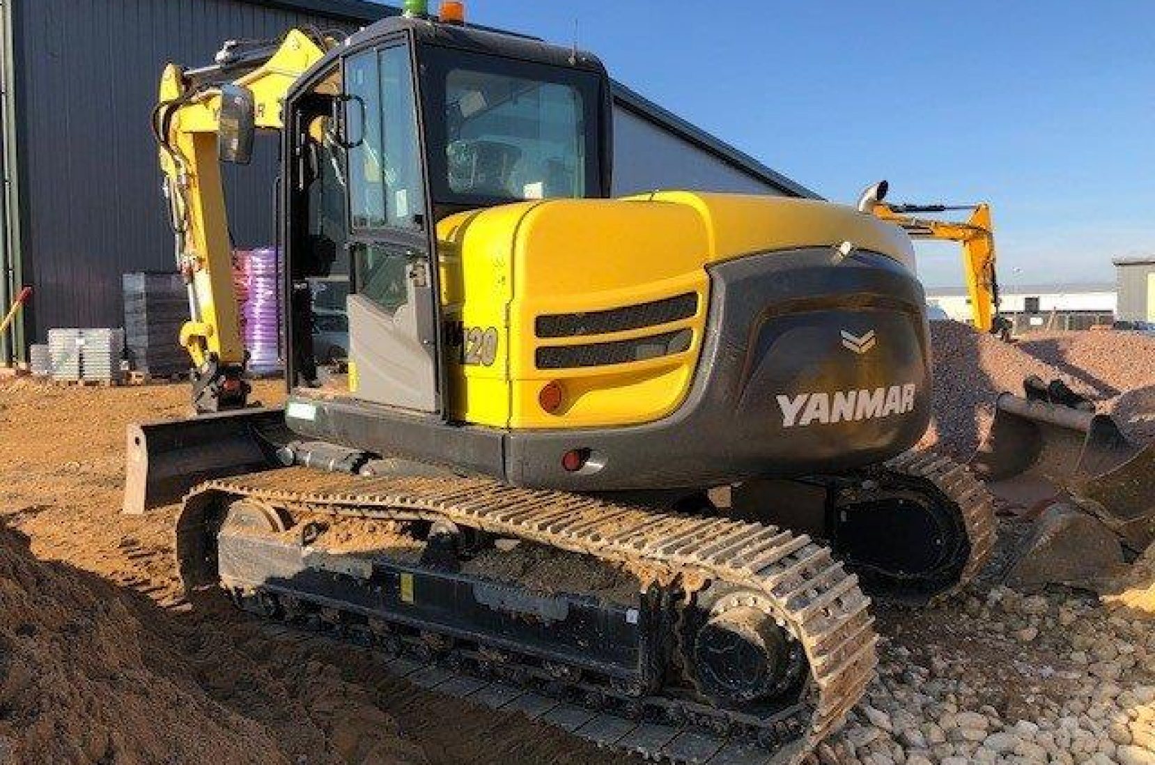 SV120 MIDI EXCAVATOR - Ben Burgess