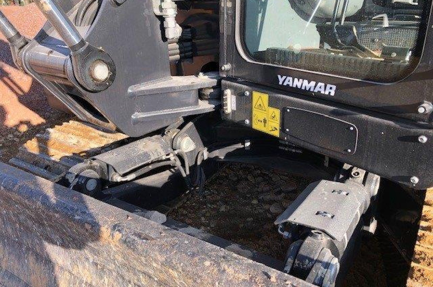 SV120 MIDI EXCAVATOR - Ben Burgess