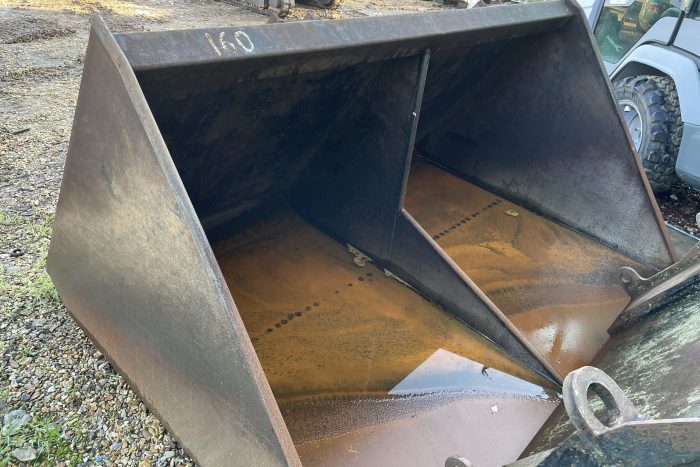 GRAIN BUCKET - Ben Burgess