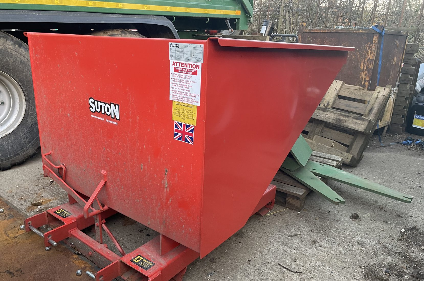 TS40 TIPPING SKIP - Ben Burgess