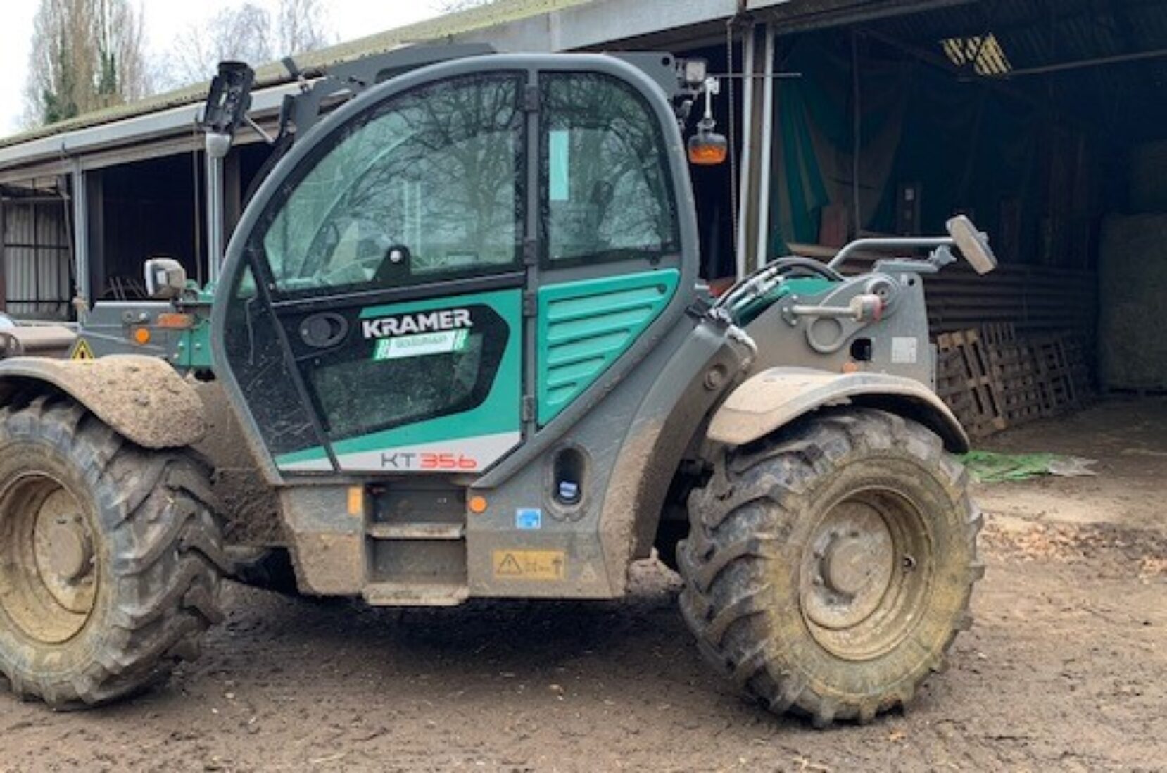 KT356 TELESCOPIC HANDLER - Ben Burgess