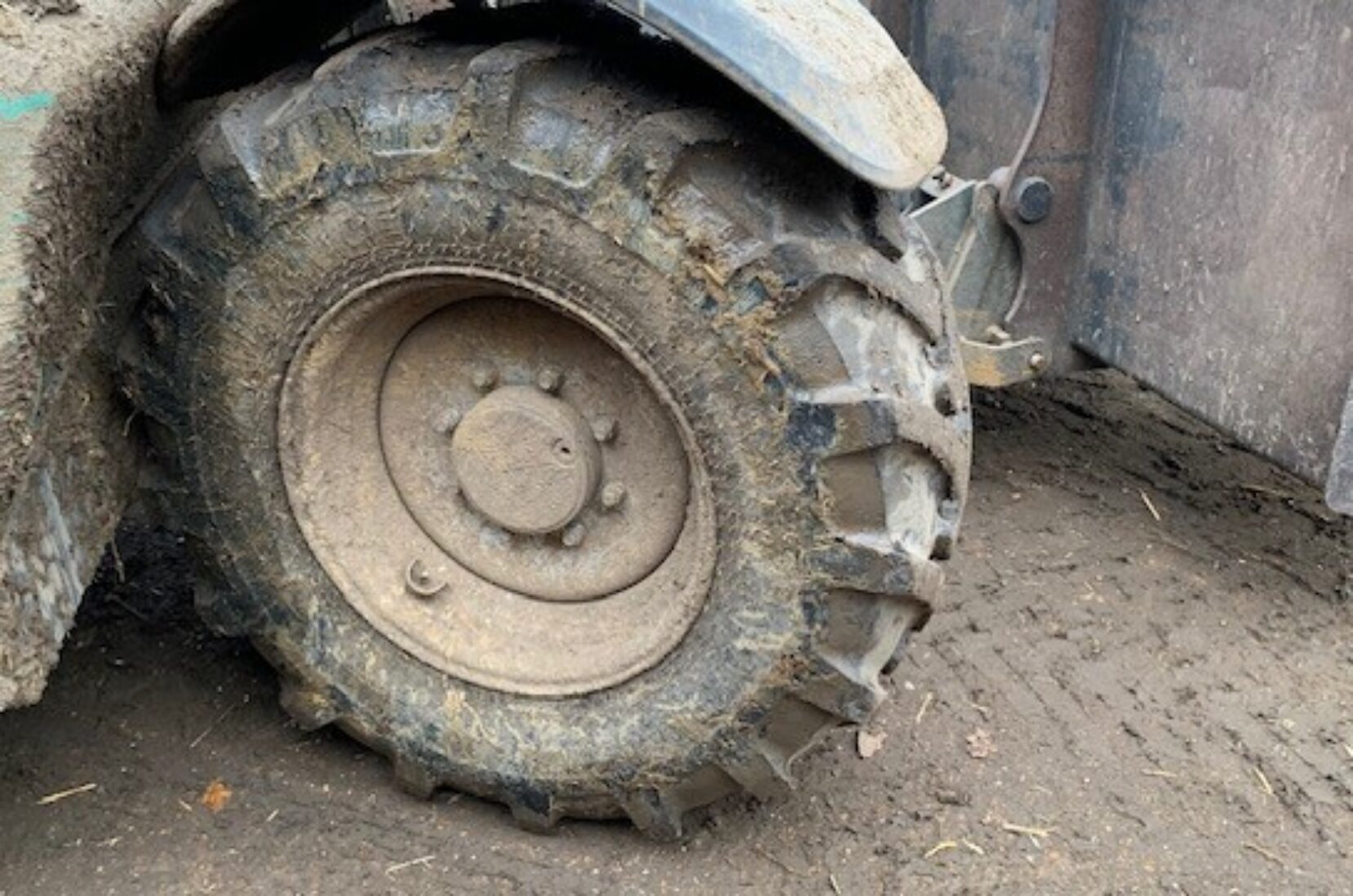 KT356 TELESCOPIC HANDLER - Ben Burgess