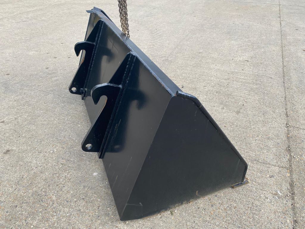 1.5M3 BUCKET - Ben Burgess