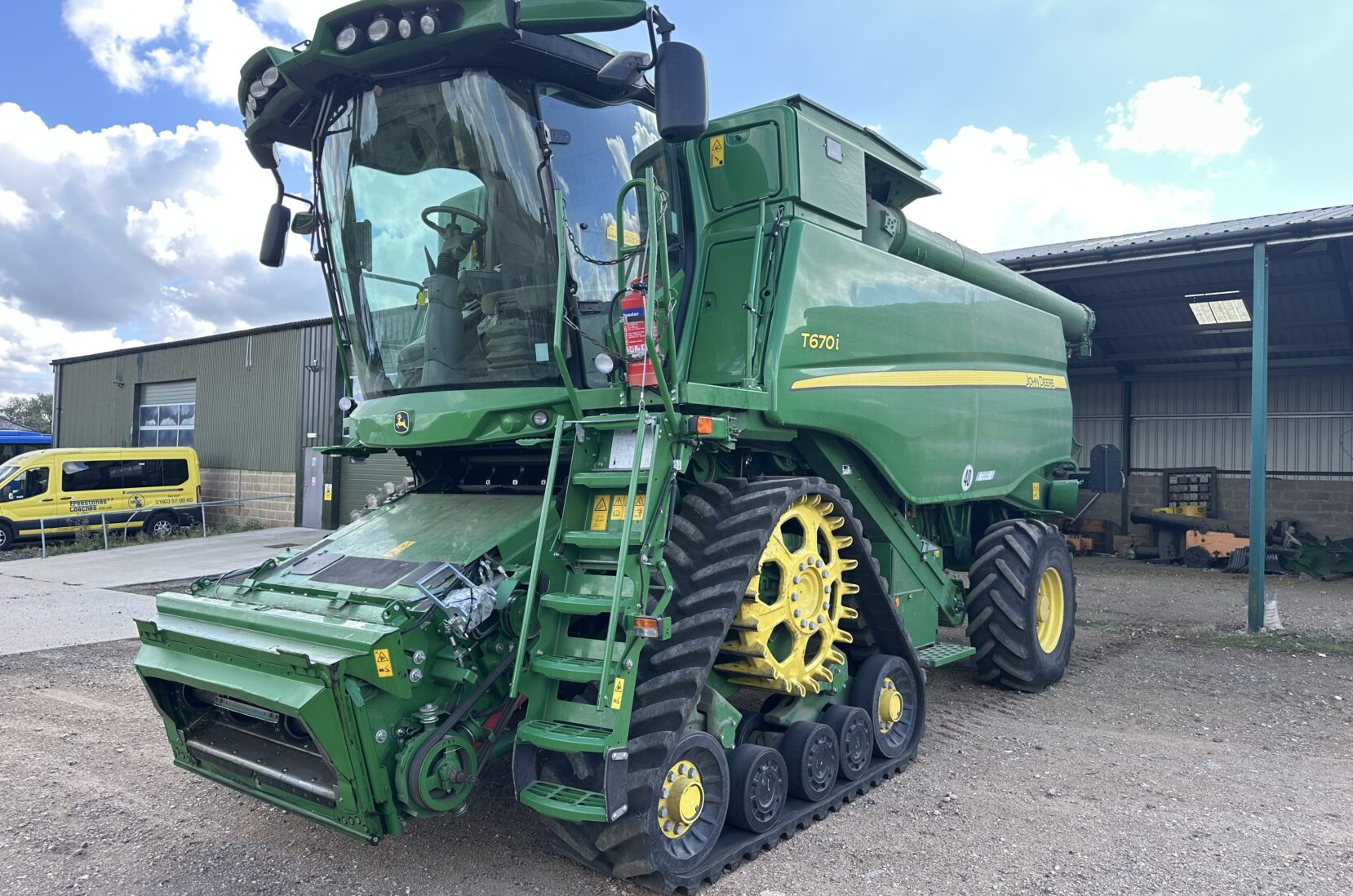 T670 COMBINE & 730X HEADER - Ben Burgess