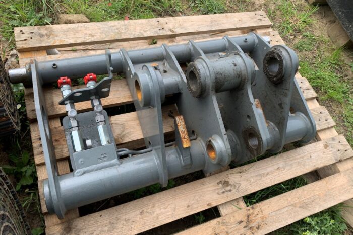 HEADSTOCK KRAMER HEADSTOCK - Ben Burgess