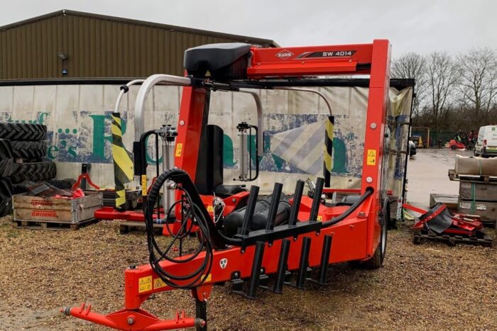 SW4014 BALE WRAPPER - Ben Burgess