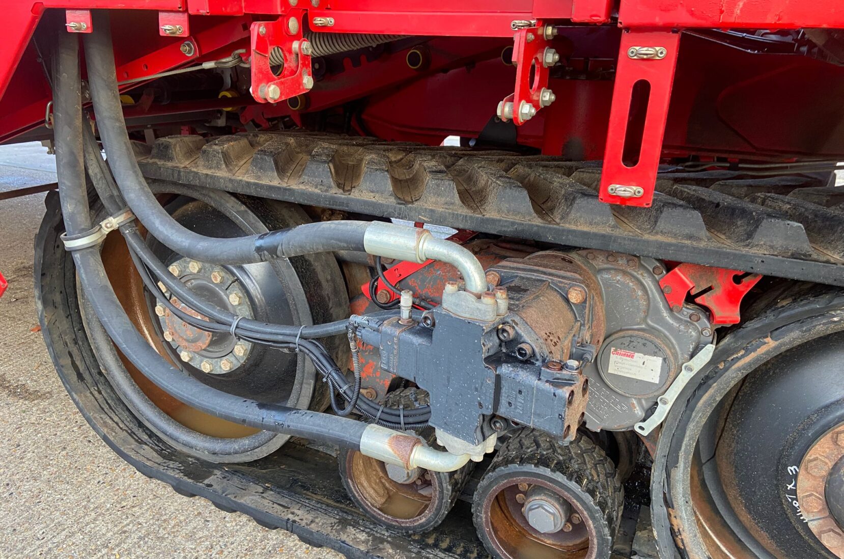 VARITRON 220 POTATO HARVESTER - Ben Burgess