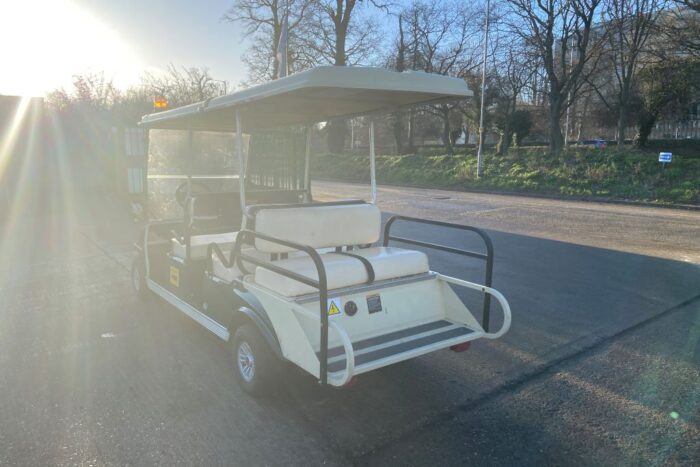 VILLAGER 6 GOLF CAR (6 SEAT) - Ben Burgess