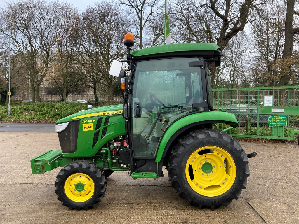 John Deere 3046r Cab Compact Tractor - FarmAds