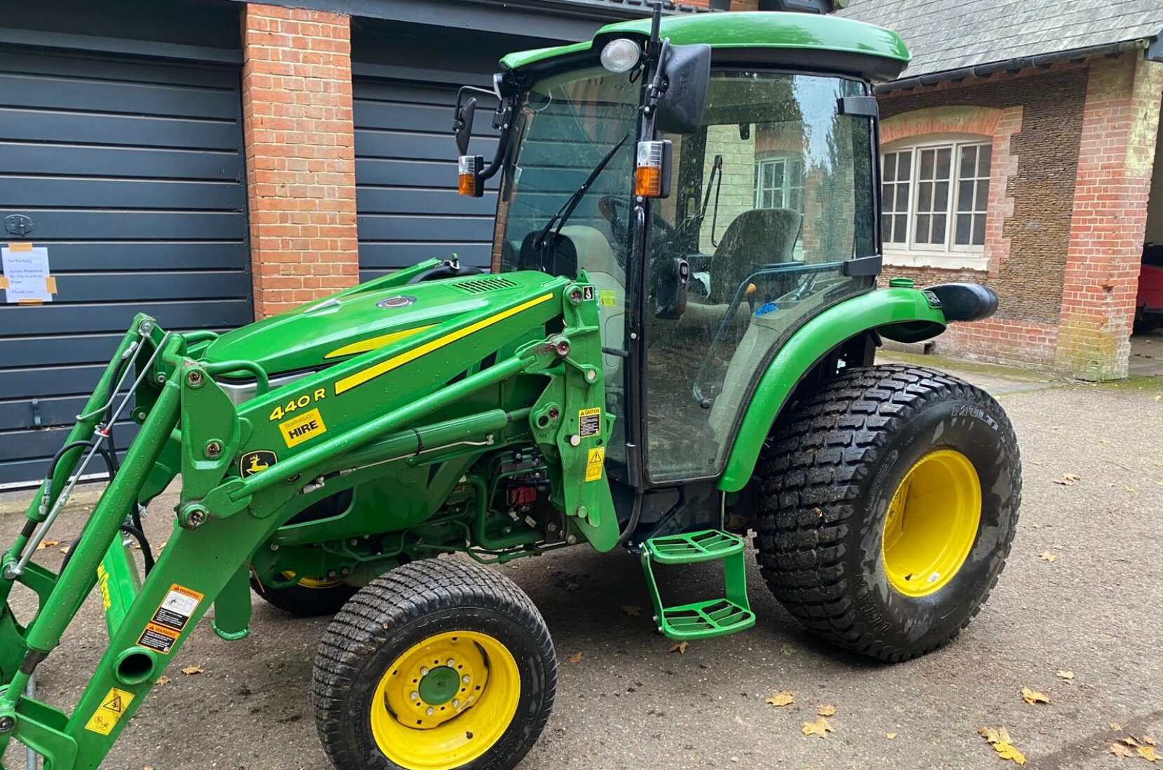 4066R COMPACT TRACTOR - Ben Burgess