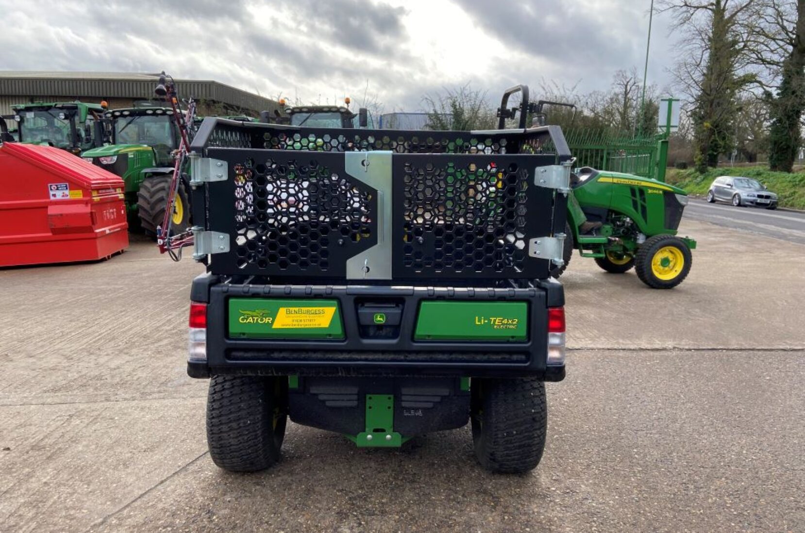 TE GATOR ELECTRIC O/S - Ben Burgess