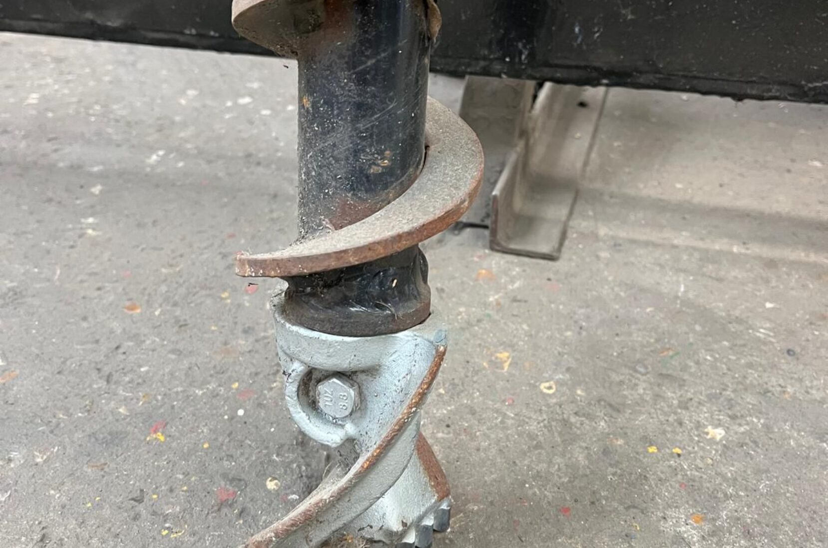 AV A33601 100MM AUGER BIT - Ben Burgess