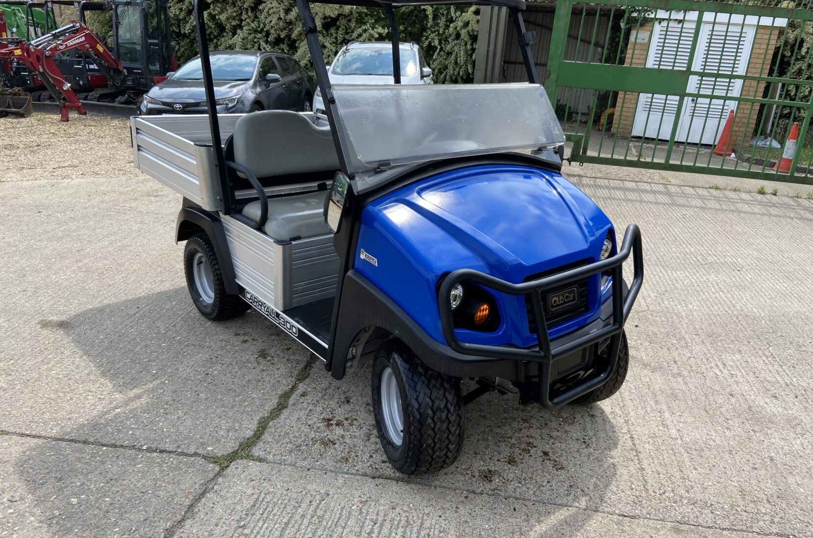 CARRYALL 300 UTILITY VEHICLE - Ben Burgess