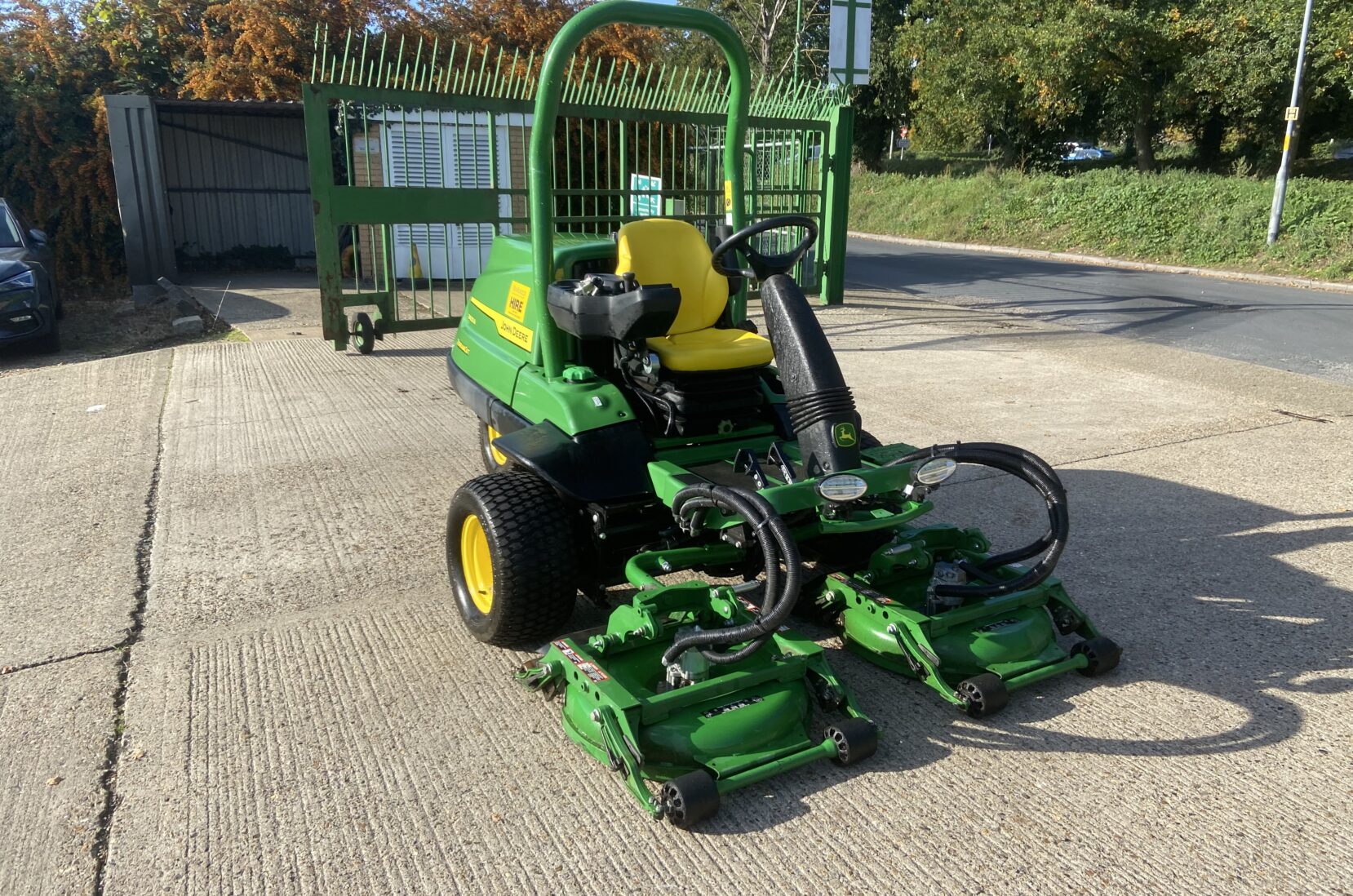7400A SURROUNDS MOWER - Ben Burgess