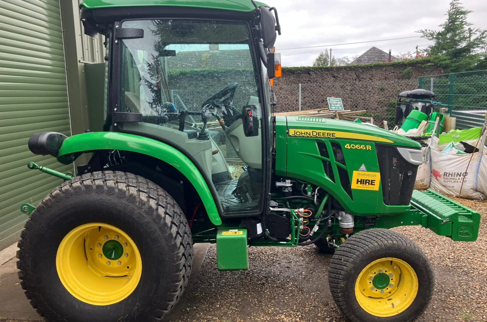 4066R COMPACT TRACTOR - Ben Burgess