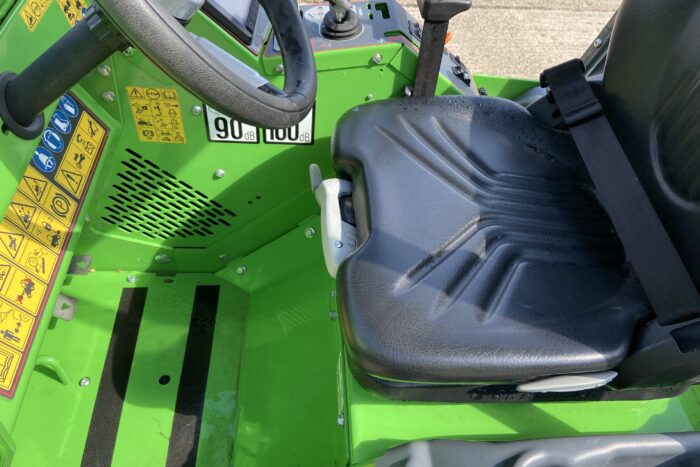 640I ARTICULATED LOADER - Ben Burgess