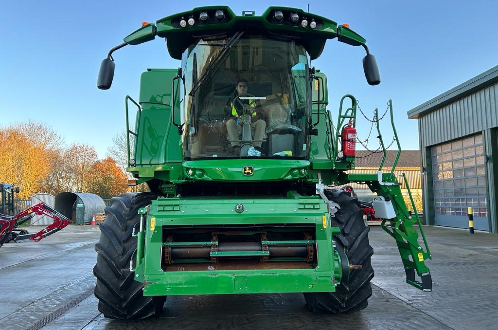 T670 HM COMBINE - Ben Burgess