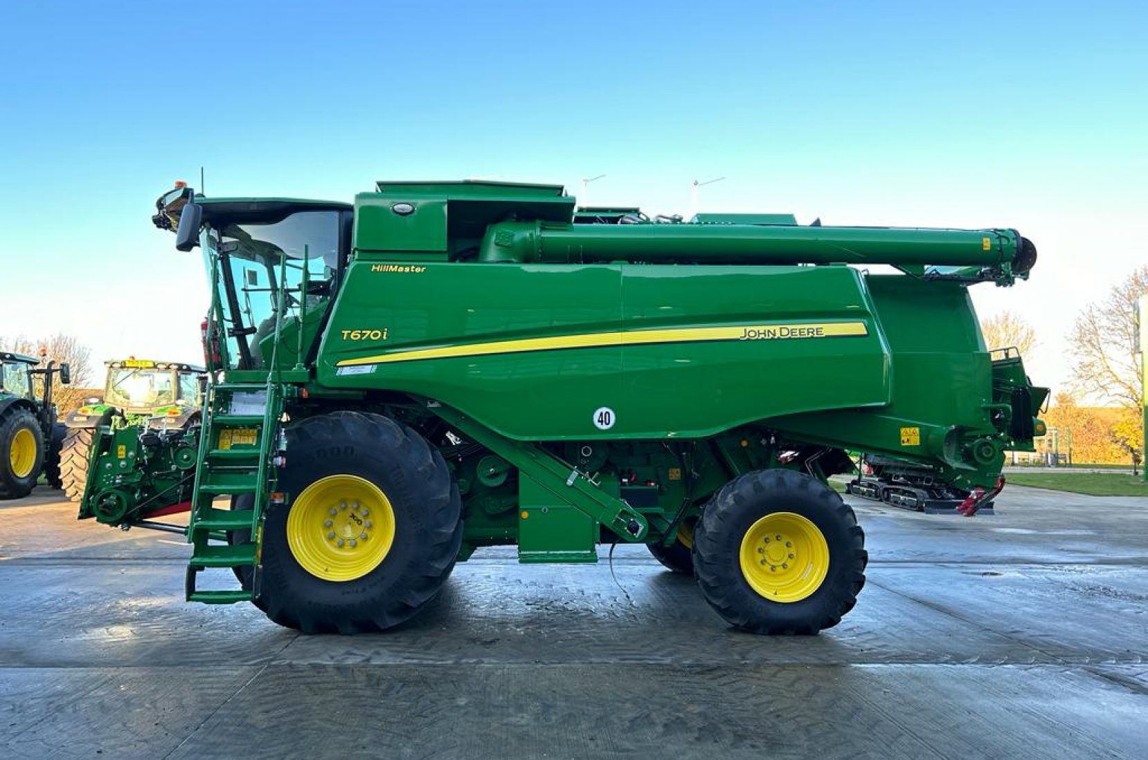 T670 HM COMBINE - Ben Burgess