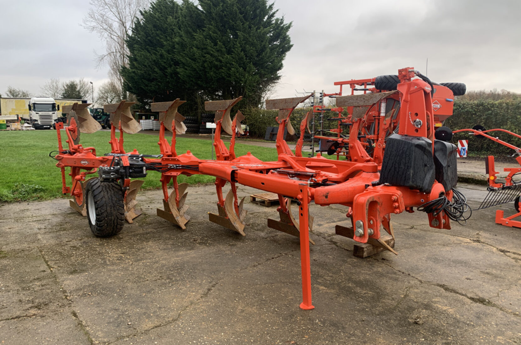 VARI-MASTER PLOUGH - Ben Burgess