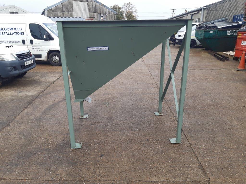 HOPPER 1Tonne hopper - Ben Burgess