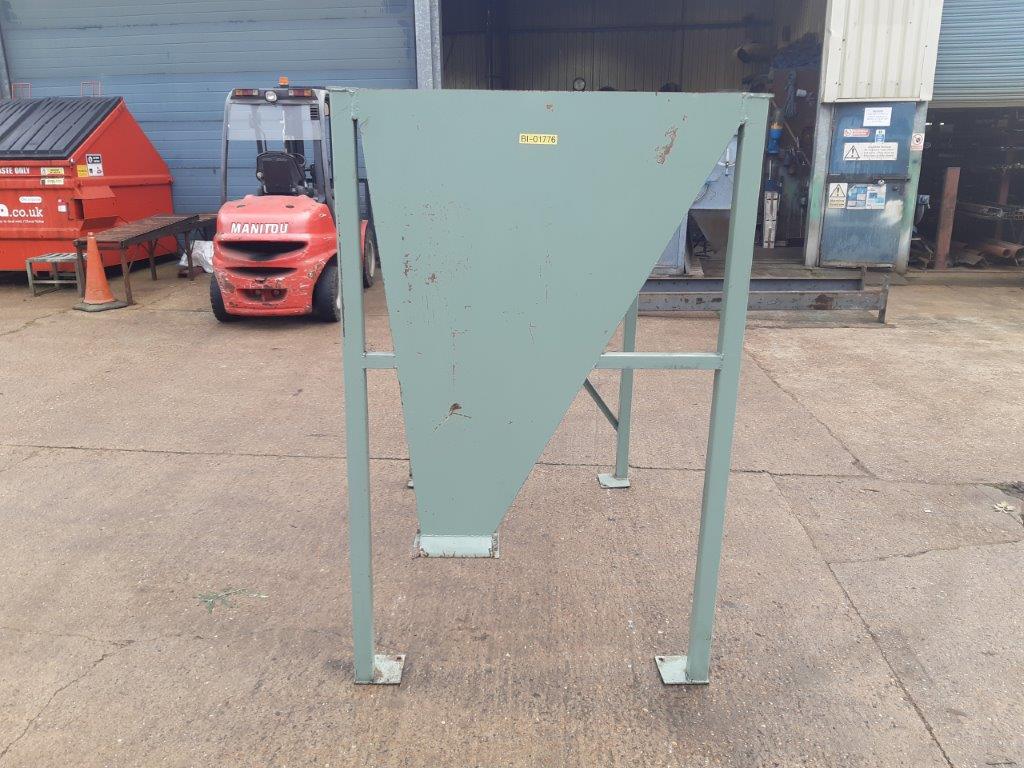 HOPPER 1Tonne hopper - Ben Burgess