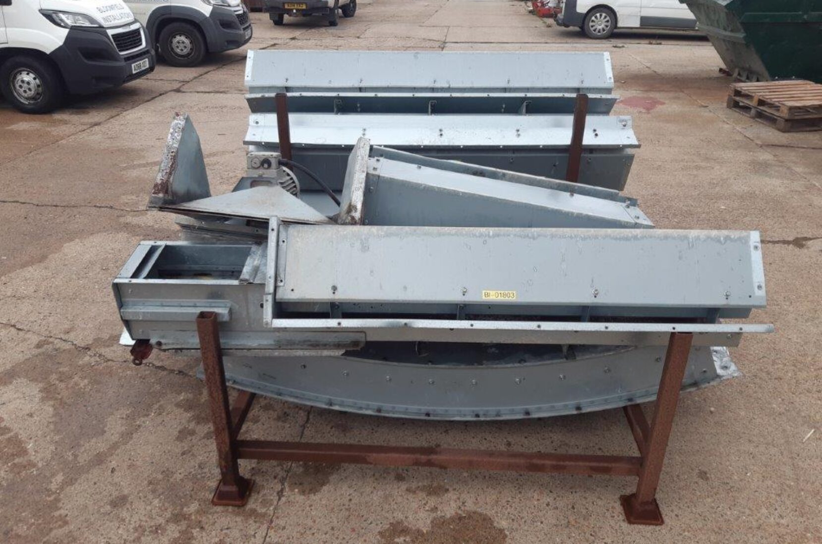 KTBU CONVEYOR Intake conveyor - Ben Burgess