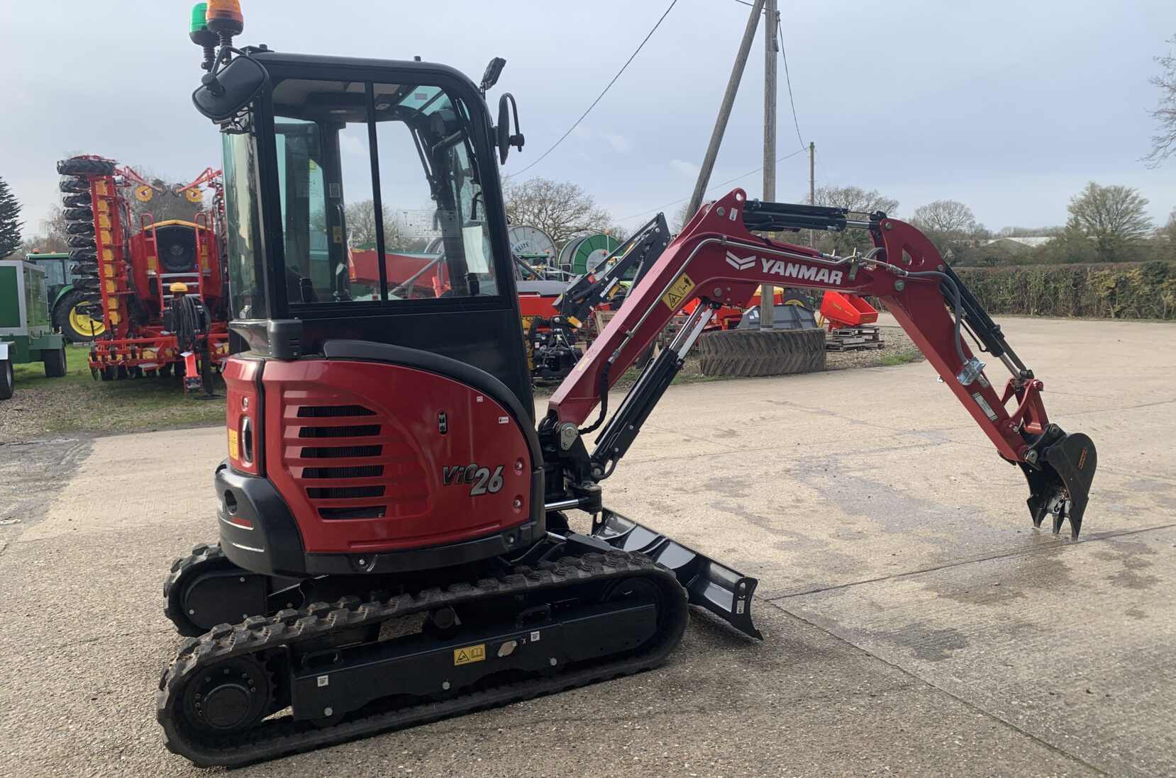 VIO26-6 MINI EXCAVATOR - Ben Burgess