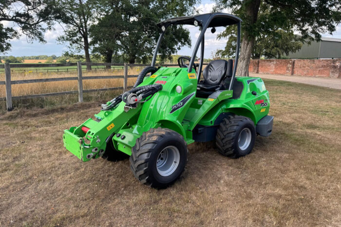 AV 755I ARTICULATED LOADER - Ben Burgess