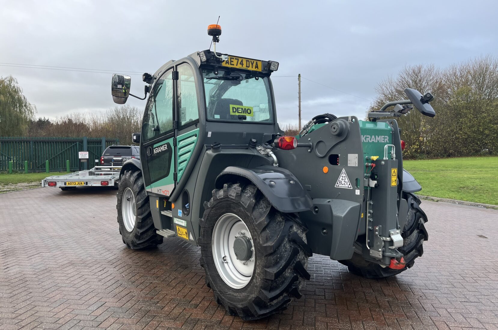 KT407 SECURITY - Ben Burgess