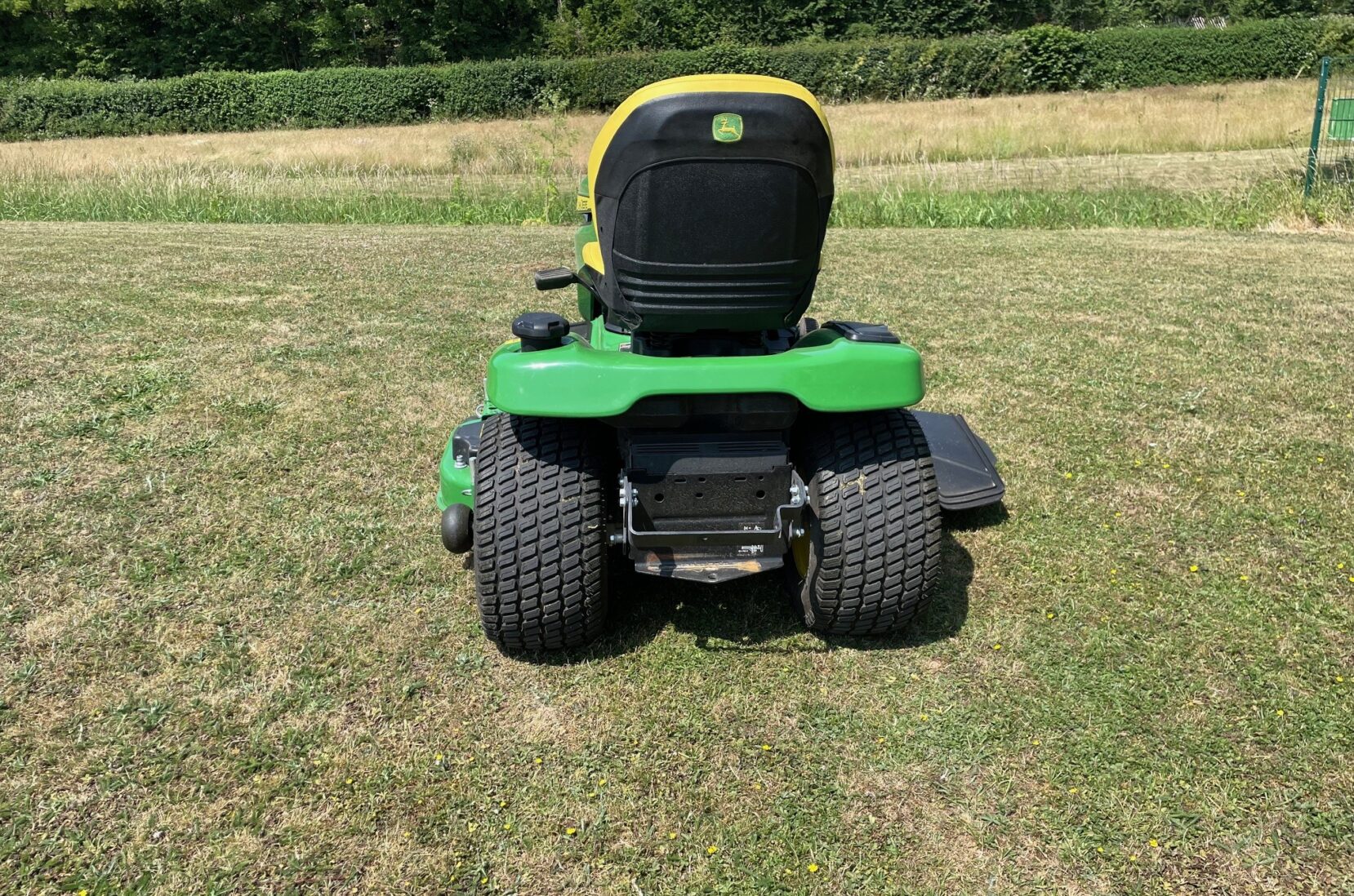 X380 48A RIDE ON MOWER + DECK - Ben Burgess