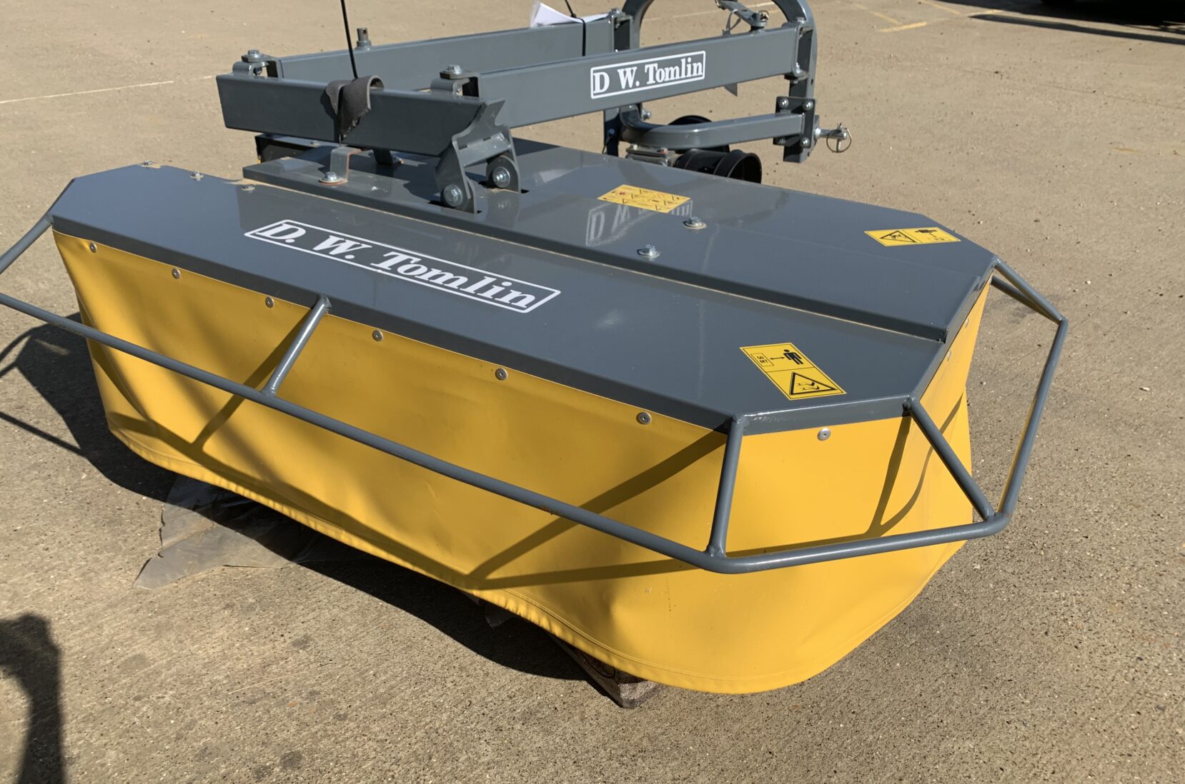 L1350 DRUM MOWER - Ben Burgess