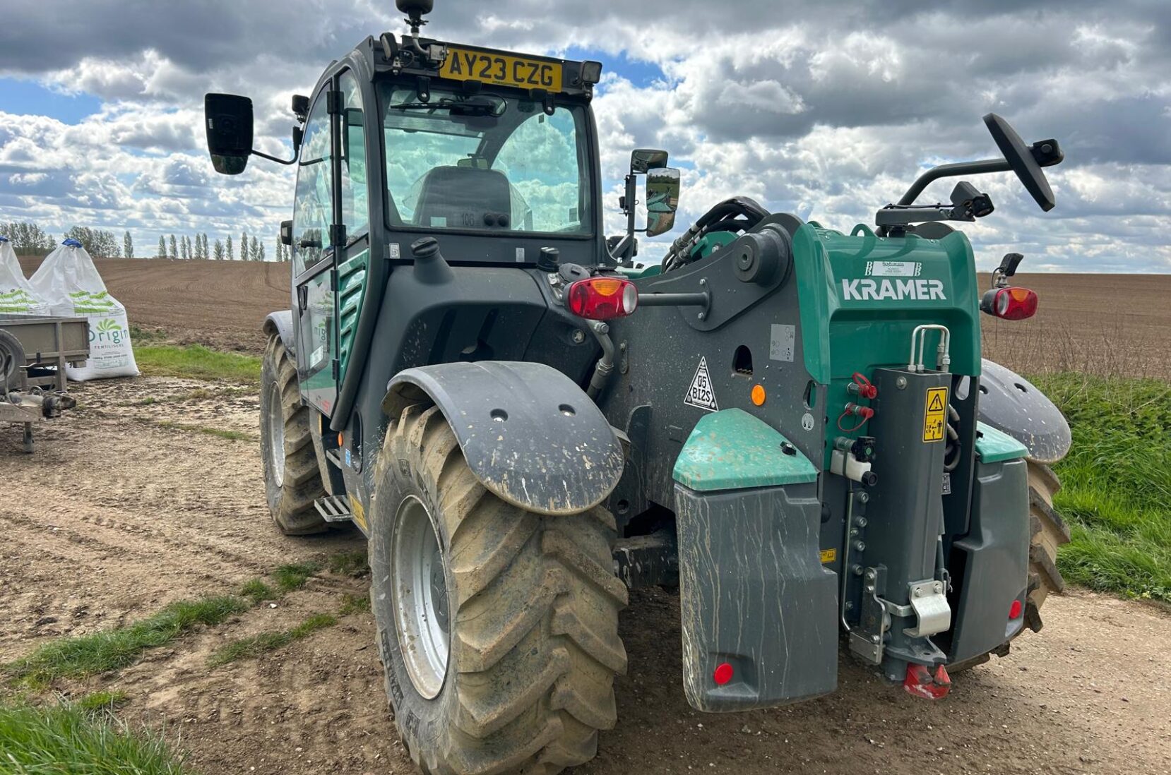 KT457 SECURITY - Ben Burgess